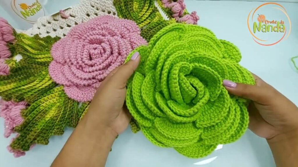 Crochet rose patterned table runner, modified with